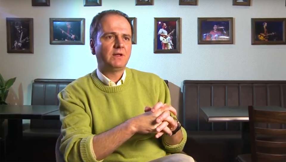 The story of Eva Braun – dokumentarni film – Muzika devedesetih